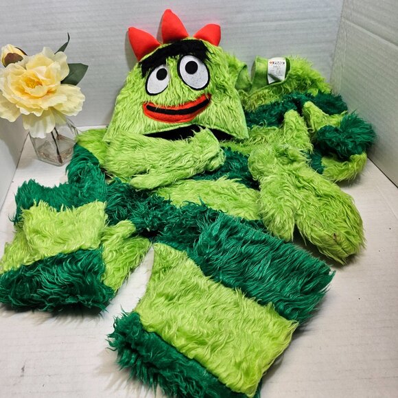 Paper Magic Co | Costumes | Yo Gabba Gabba Deluxe Plush Brobee Costume ...
